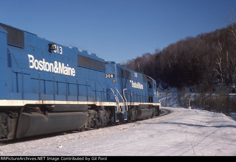 B&M 308-313(GP40-2)